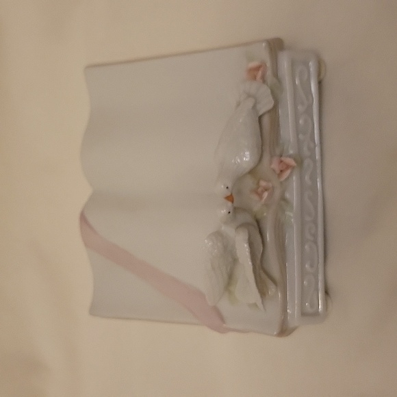 House of Lloyd | Accents | House Of Lloyd 993 Open Book With Doves ...